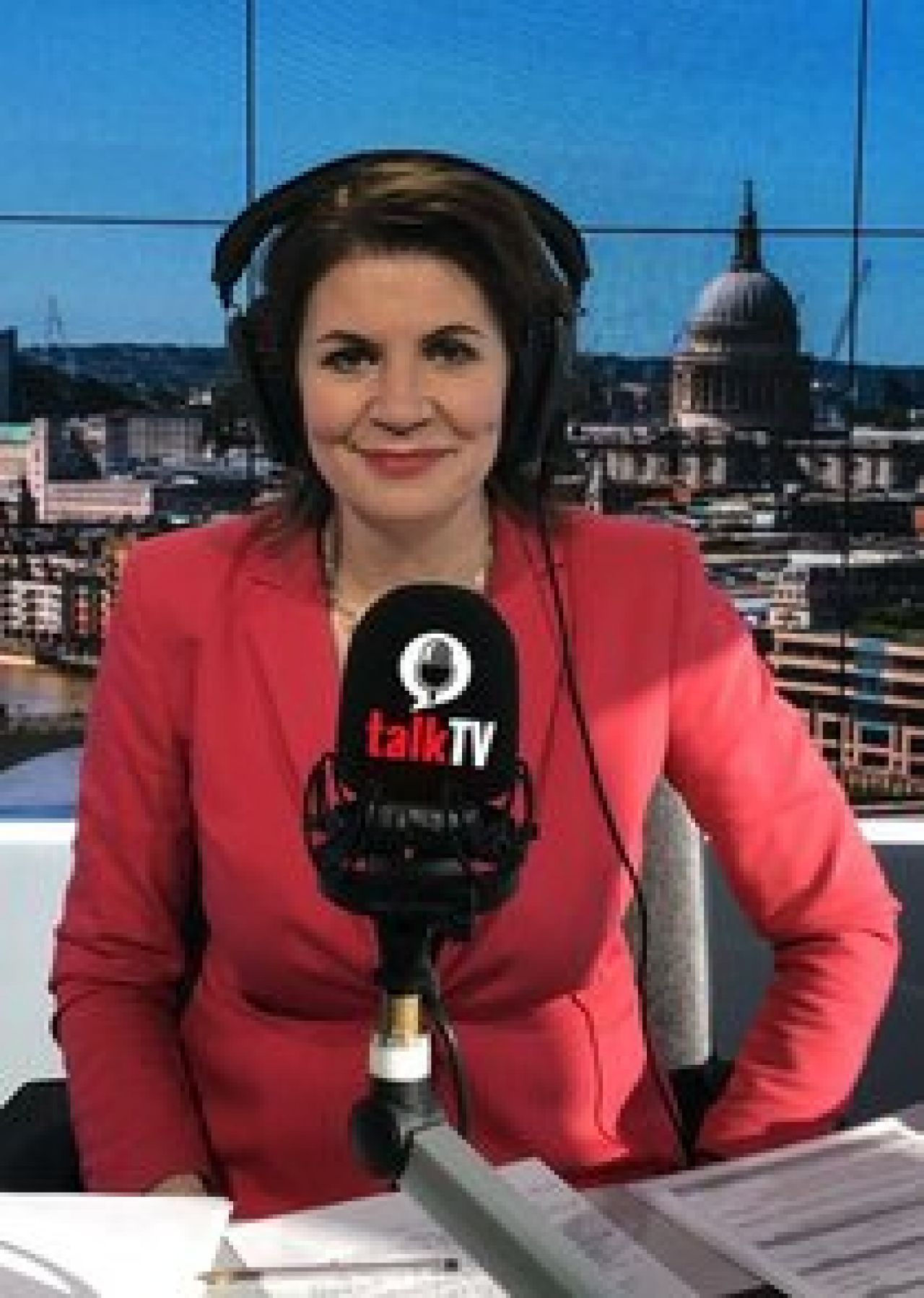 The Julia Hartley-Brewer Breakfast Show - serial - naEKRANIE.pl